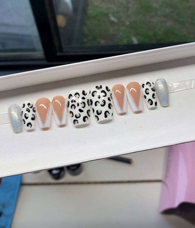 Holo Cheetah – SparkofNails